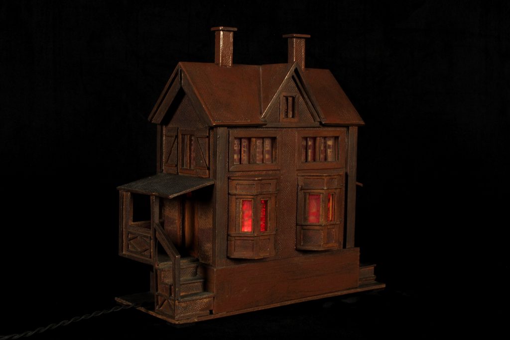 Ancienne maquette de maison de maitre normande, vers 1940. – Old School ...