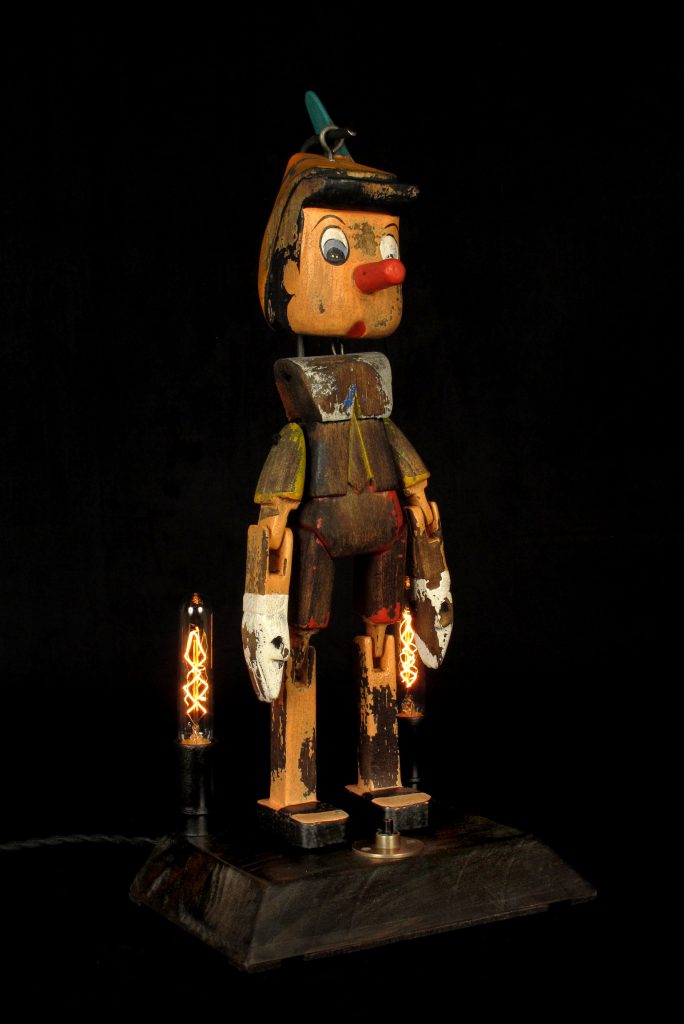 Ancienne marionnette Pinocchio, sculpture en bois soigneusement ...