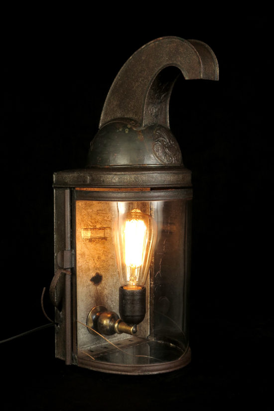 Antiquités Décalées – Old School Bazaar